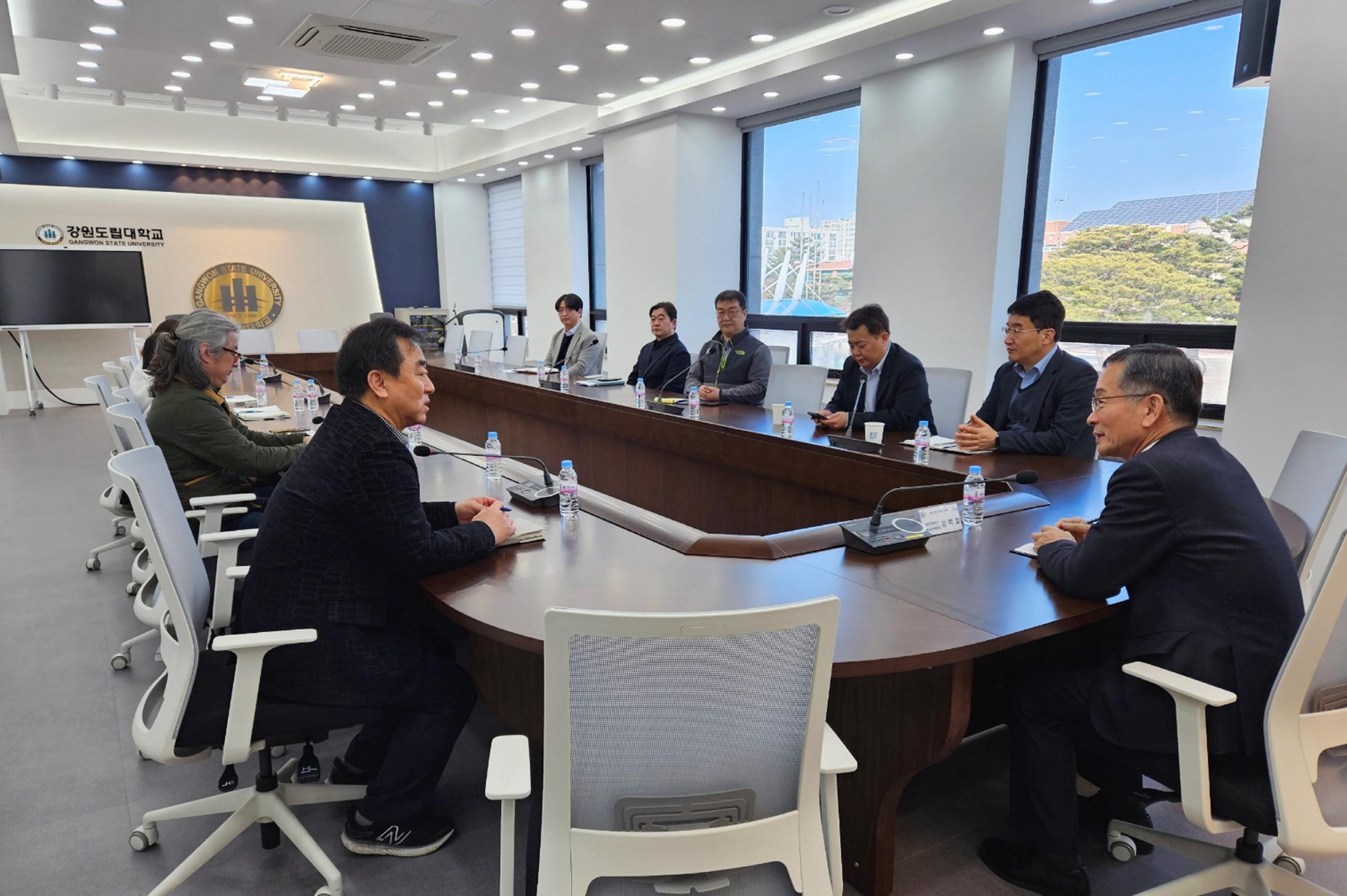 강원도립대학교 포토갤러리 - 강원 RISE 센터장·강원도립대학교 재정지원사업 단장 및 팀장 간담회 실시 상세화면 | 대학교 ...